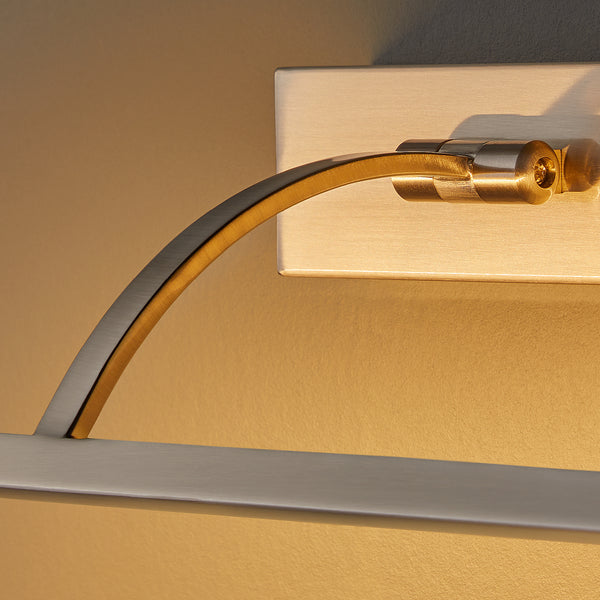 Medium Blake picture light in brushed chrome