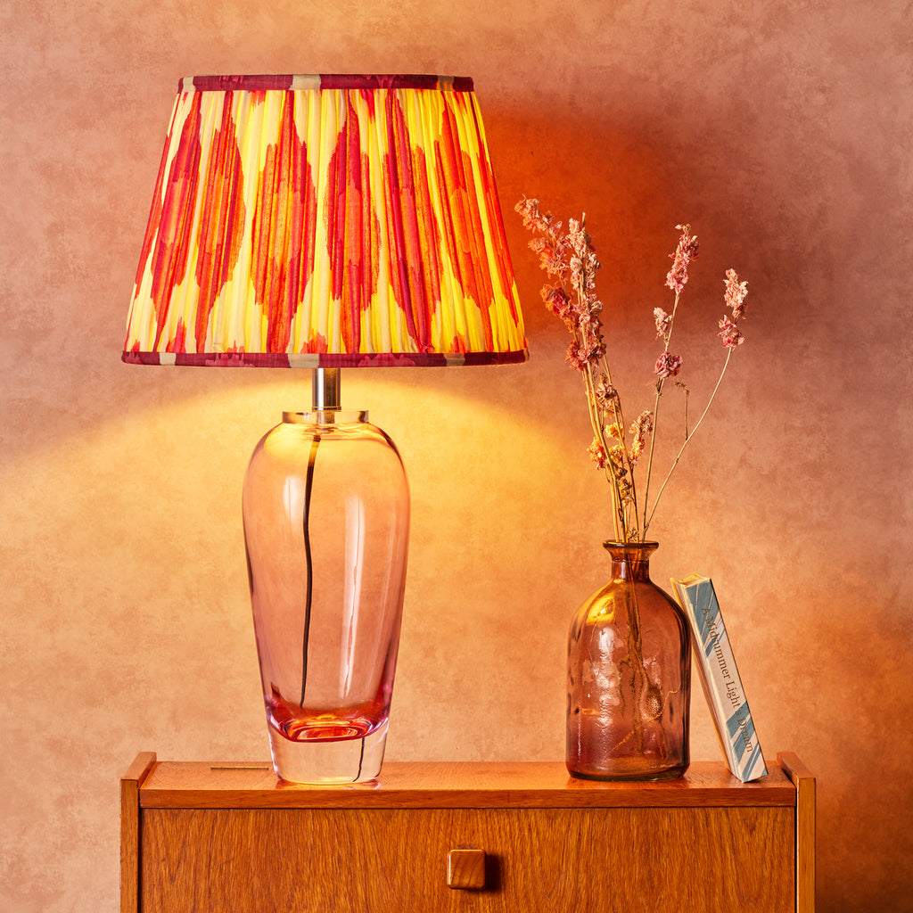 Horatio Table Lamp in Magenta