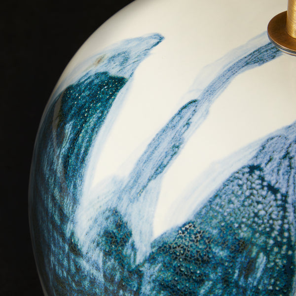 Robyn table lamp in blue and white ceramic