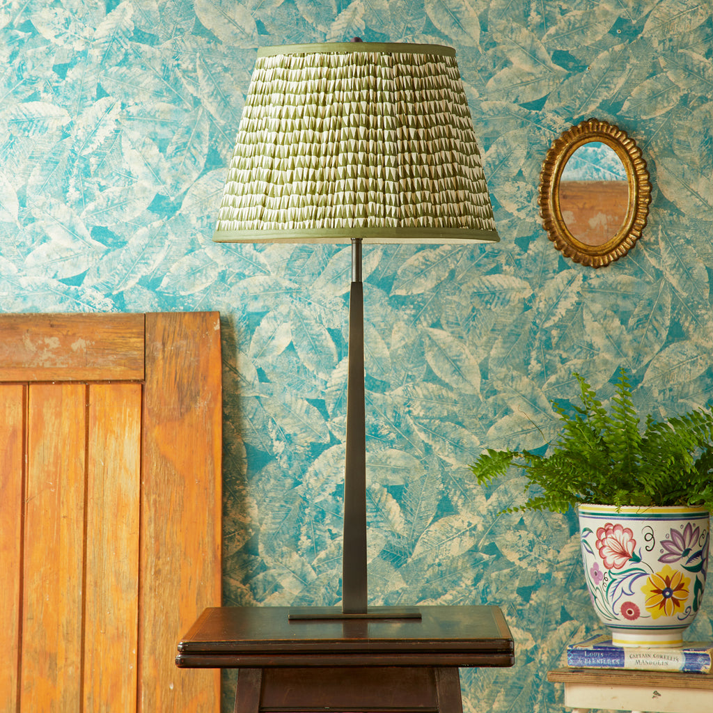 Trafalgar table lamp in bronze